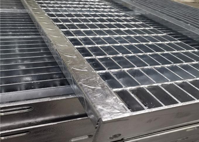 Pencegahan Karat Expanded Metal Catwalk Grating 3mm Tebal Hot Galvanized